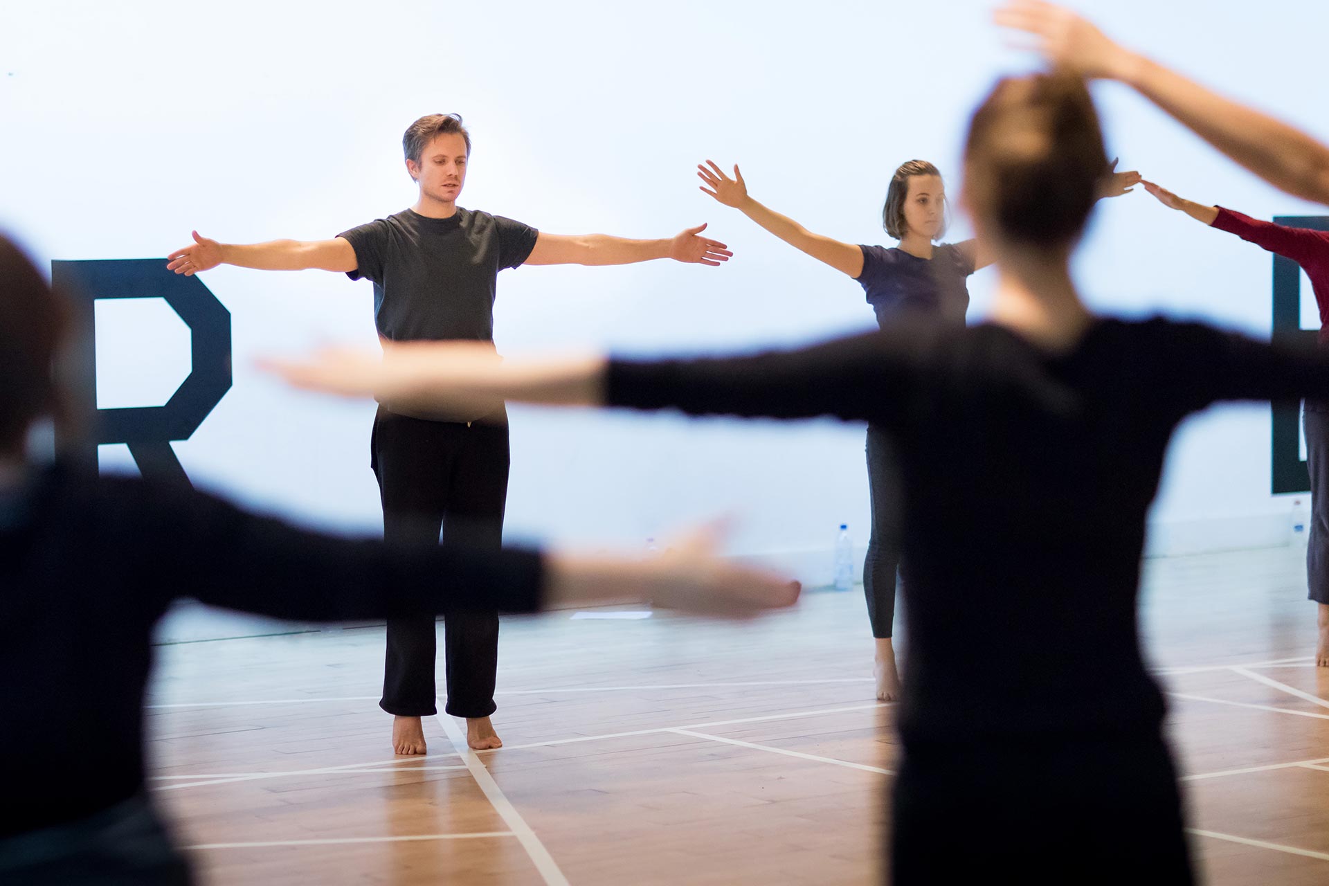 Stage de danse mené par Clinton Stringer / Compagnie Rosas | TAP ...
